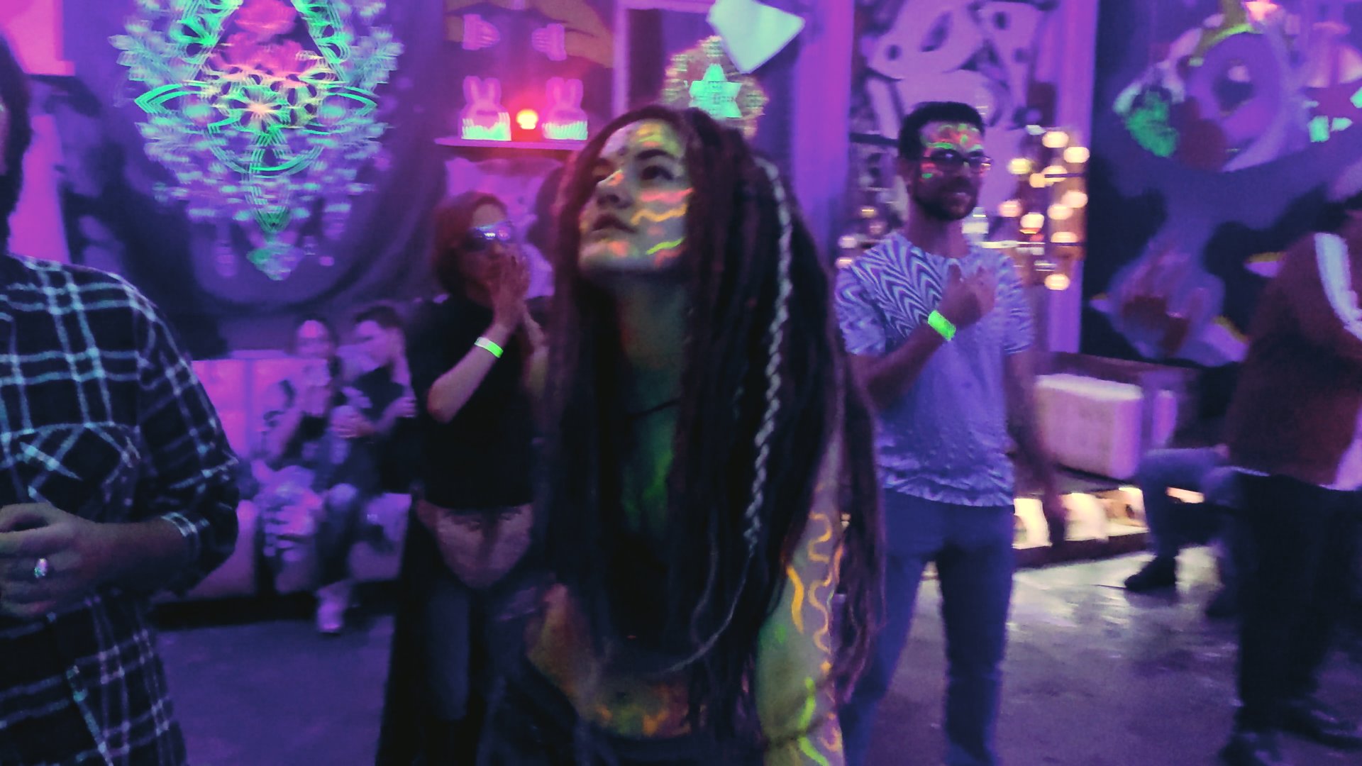 Karbodelica 10, part 20, Moon Tripper - "Night Owls», performed by Amanita Deli