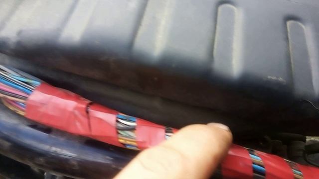 Yamaha Drag Star 400 не работает фара после запуска двигателя, сигнализатор дальнего работает.avi