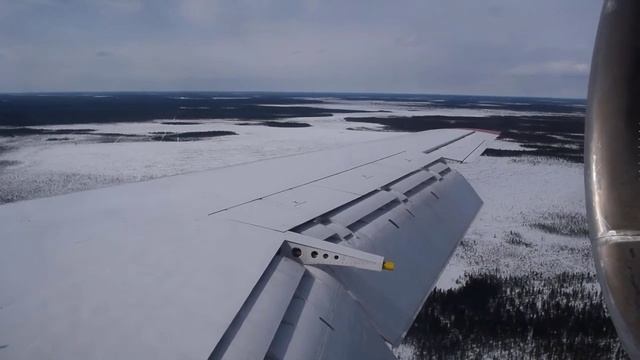 Из Омска в Ноябрьск на Як-42 Красавиа