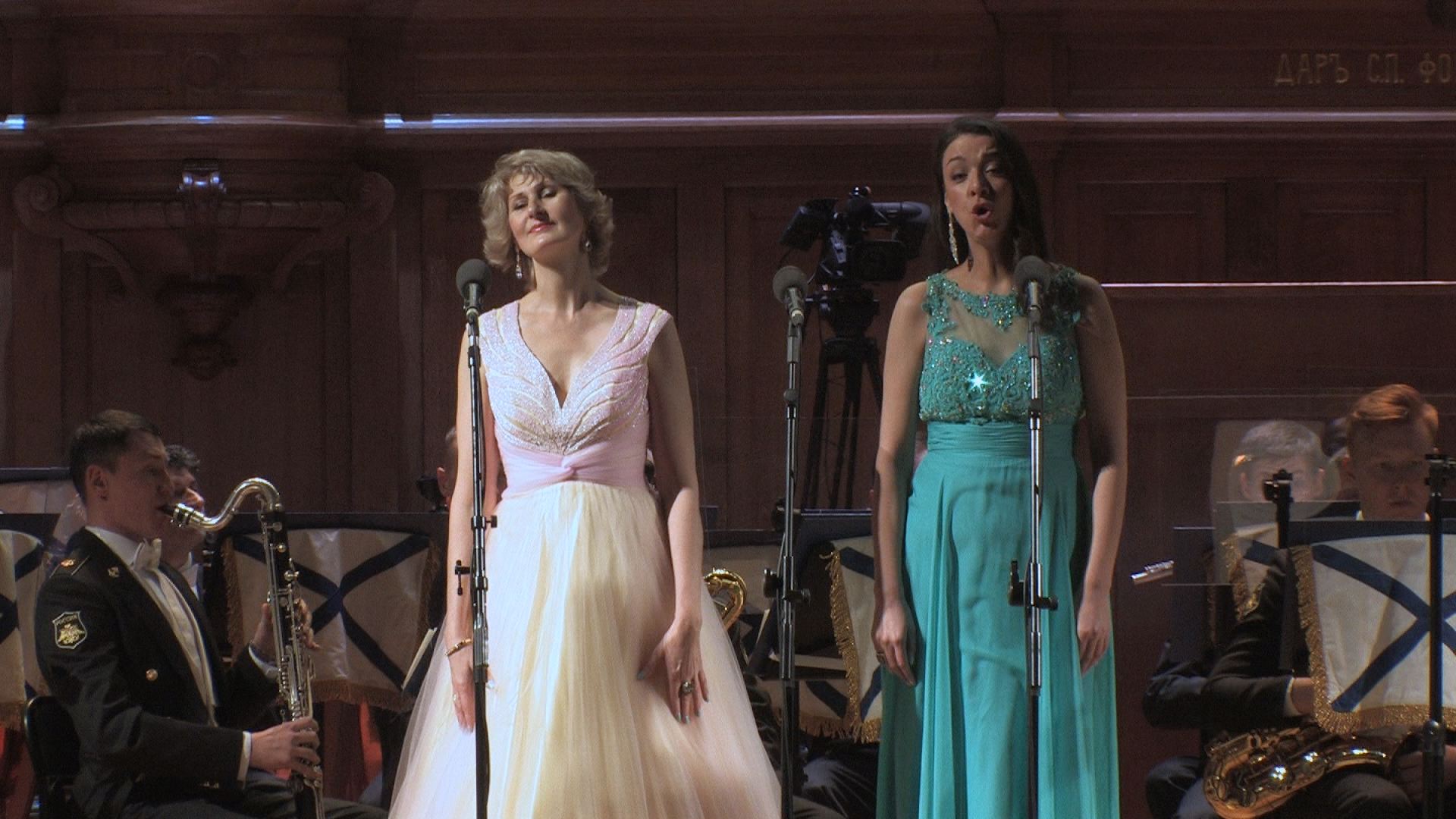 Оффенбах. Баркарола из оперетты «Сказки Гофмана». Солистки Наталия Шмитт и  Ирина Рейнард