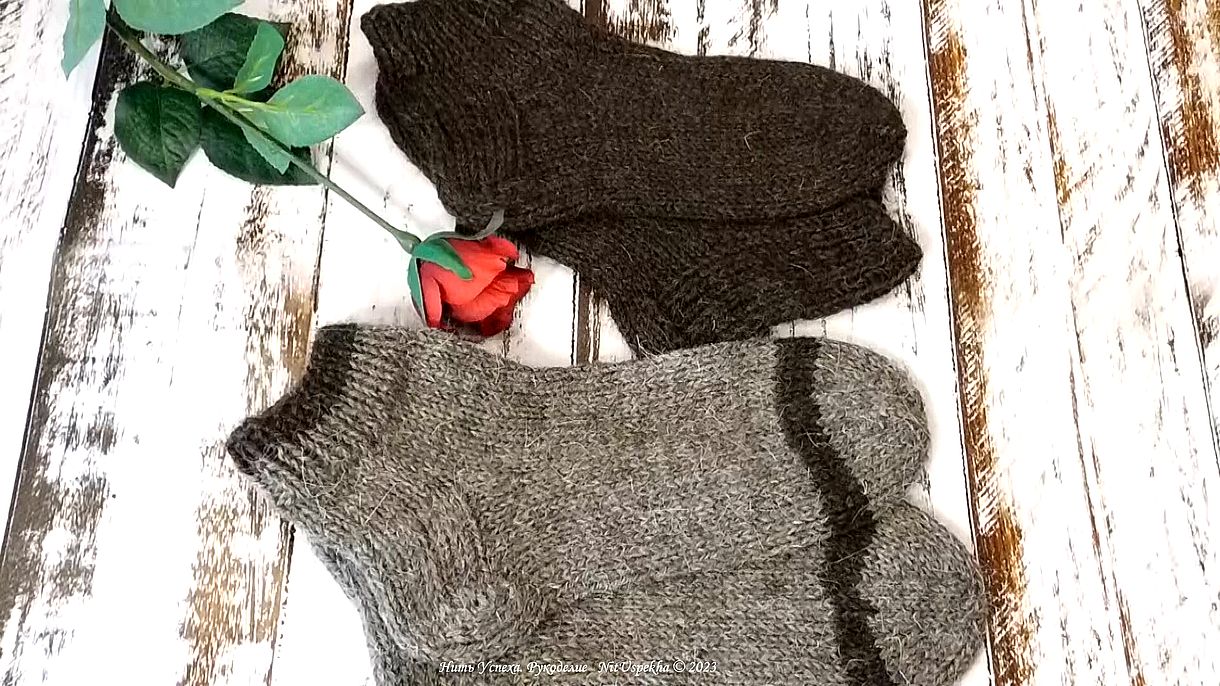 ПРЯЖА ИЗ ТРОИЦКА "ДЕРЕВЕНЬКА" - МОИ ВПЕЧАТЛЕНИЯ // НОСКИ КАК РЕЗУЛЬТАТ // ПРИЕМЫ ВЯЗАНИЯ ??