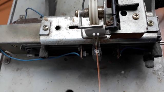 Самодельный намоточный станок в работе