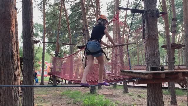 Веревочный парк в Сказке. Чернолучье. Подростковая трасса у Оли