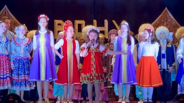 Певица Лада Арчакова: «Я, ты, он, она, - вместе дружная страна!»