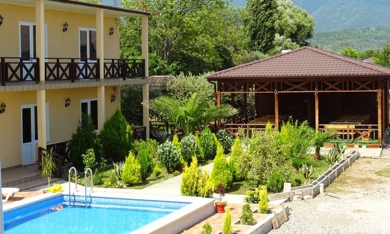 Мини-гостиницы с бассейном в Алахадзы. Отдых в Абхазии в Алахадзы. «У дед Самвела» ГОСТЕВОЙ ДОМ