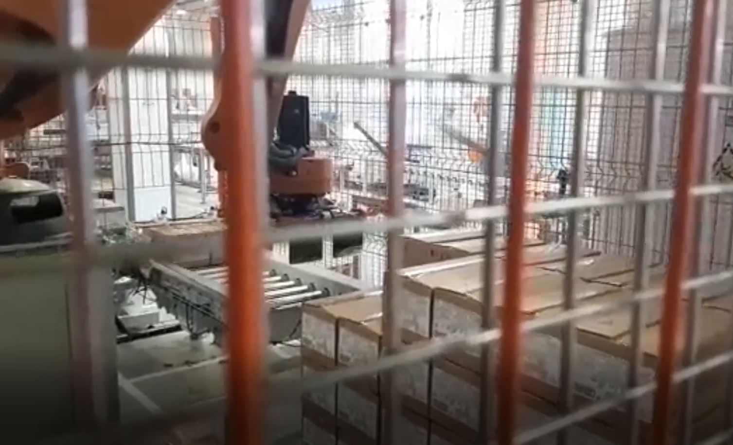 Транспортирование и паллетирование упаковок с печеньем