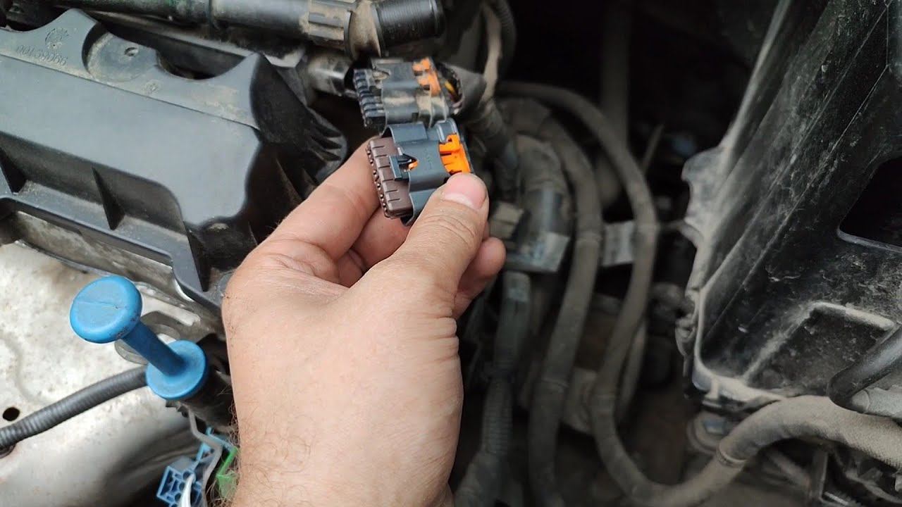 Замена разъема модуля зажигания на двигателе NFP (EC5) Peugeot 408/Citroen C4