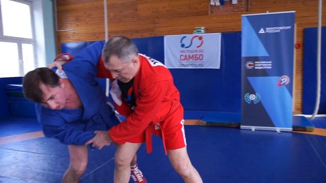 Самбо. Мастер-класс заслуженного мастера спорта, чемпиона мира Михаила Мартынова