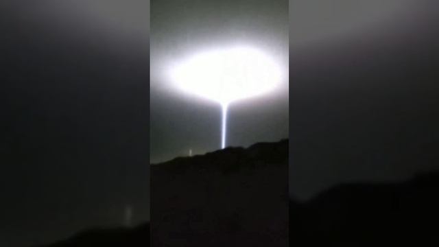 Апрель 2024 года. Впечатляющее явление или #НЛО где-то на Тихоокеанском побережье.