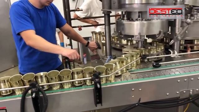 Наполнитель мяса В2 ФНА для дозировки и наполнения мясом металлических банок.mp4