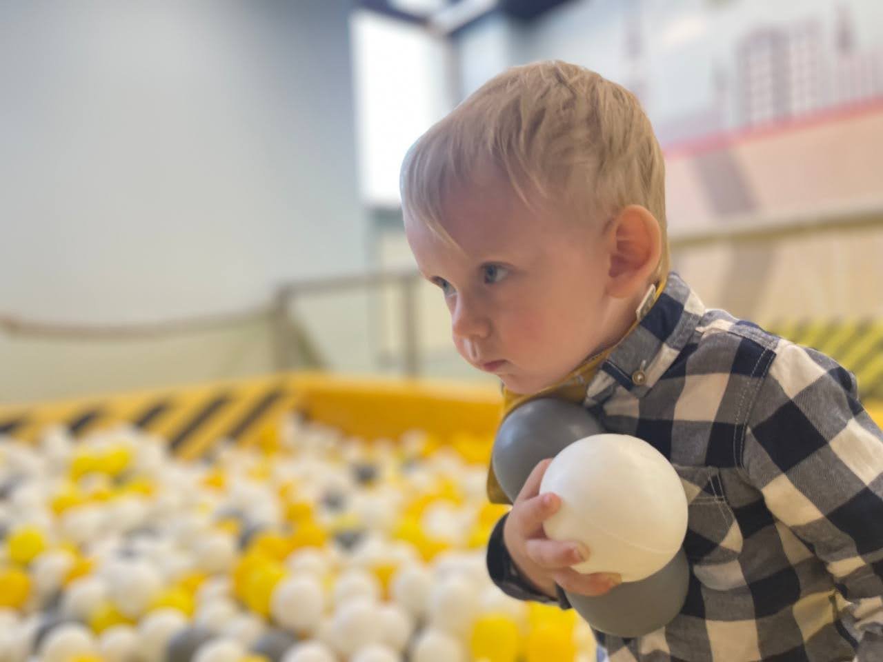 Жизнеописание Александра Сергеевича Жукова (фильм ПЕРВЫЙ) - первые 6 месяцев.