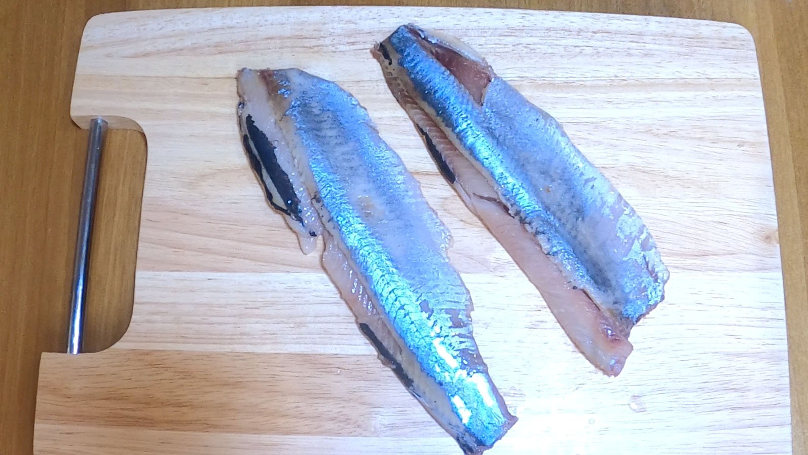 Как РАЗДЕЛАТЬ СЕЛЕДКУ на филе просто и быстро