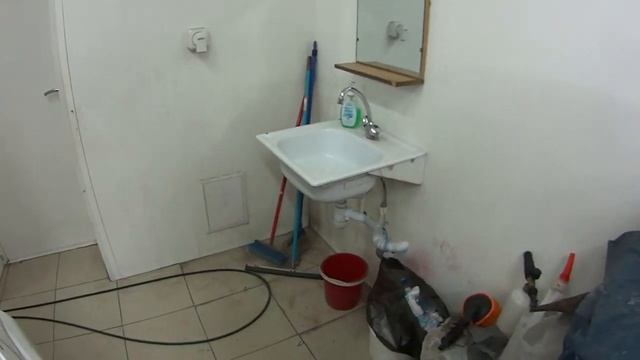 Toyota Camry 50 (замена свечей).mp4