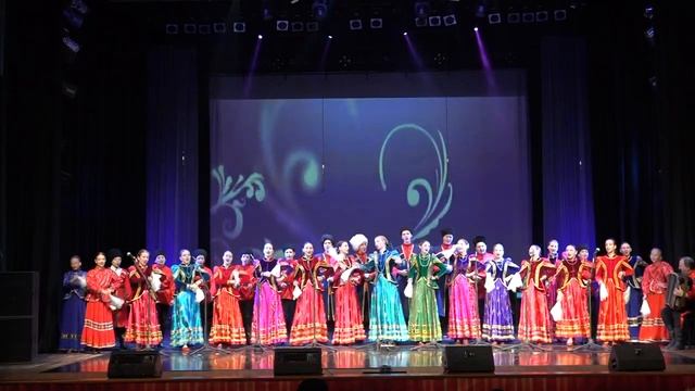 Образцовый ансамбль народной песни "Звонница", г. Владивосток  - Купался бобер.mp4