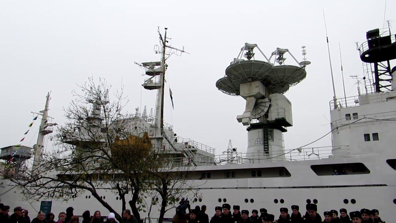 "Пацаев" поднимает вымпел