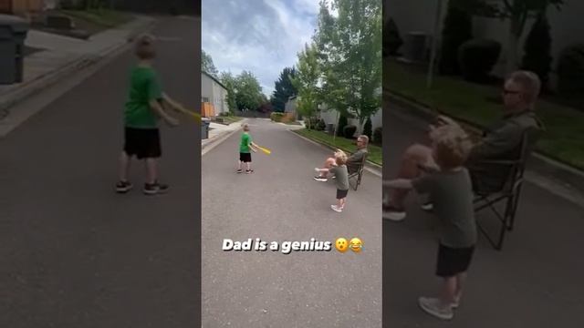 Папа точно инженер