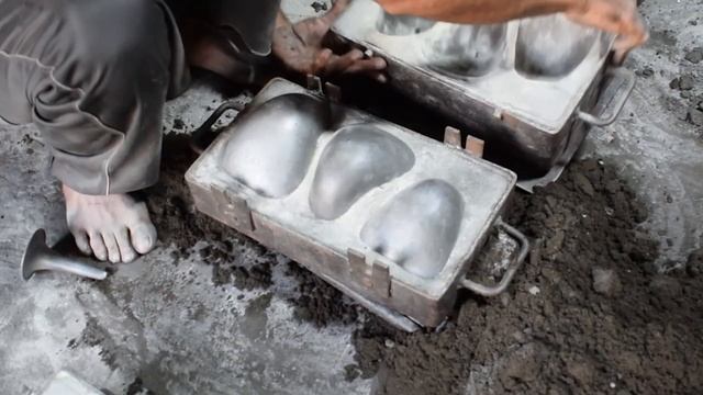 Защитное ограждение из литого алюминия с использованием расплавленного металла.