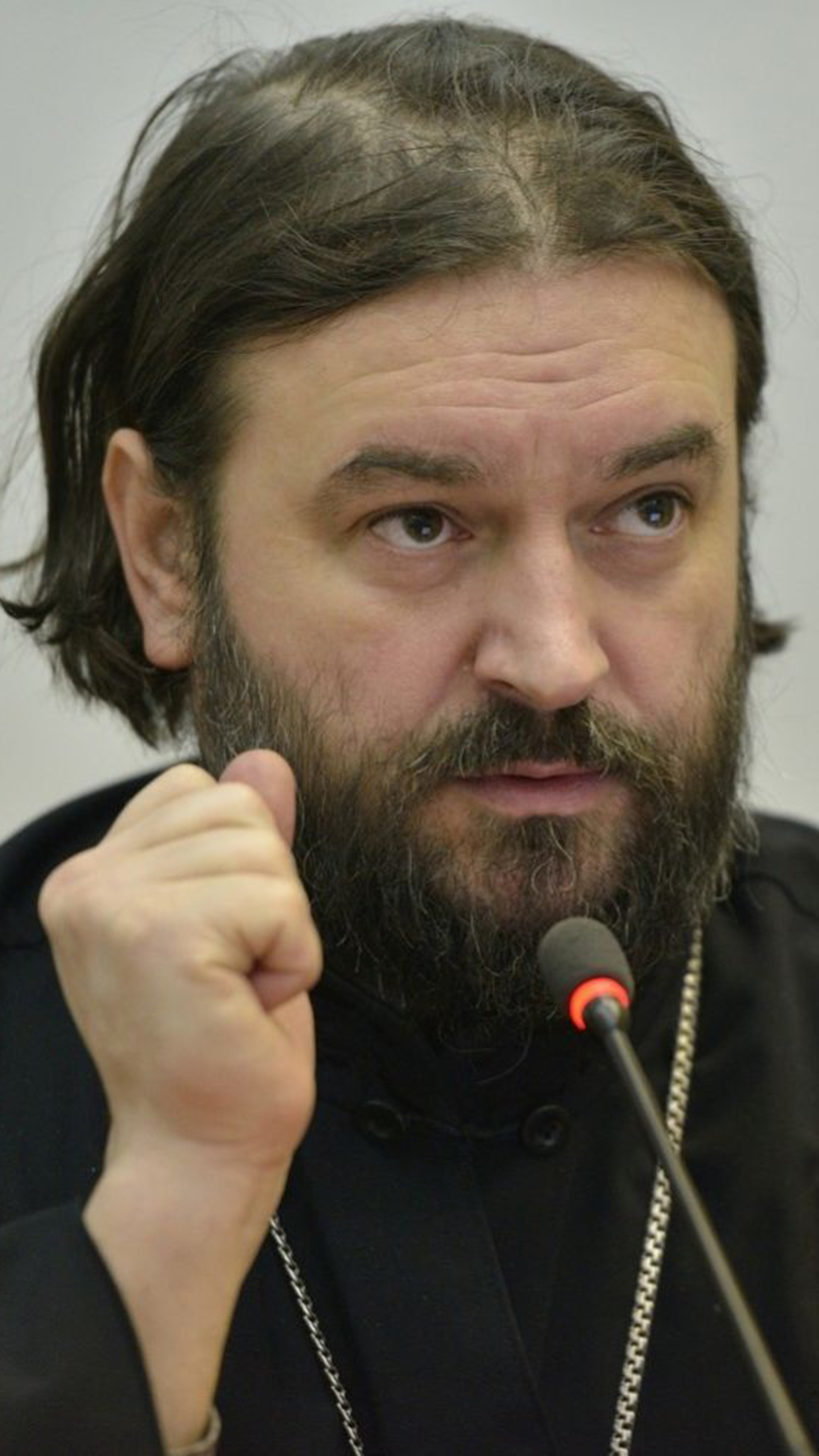 Роман Вершилло об атаке сектоведов на отца Андрея Ткачева. Поклонники модернистов тоже модернисты