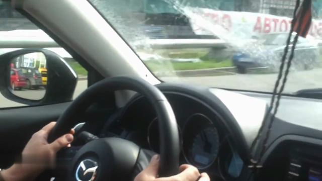 Дефлектор лобового стекла  установлен