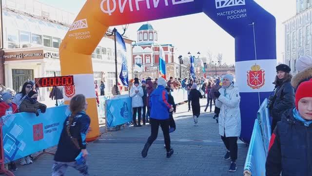 Финиш. Девочки 600 м. Фестиваль «Крымская весна» 2023. Легкоатлетический забег «Мы вместе Крым».