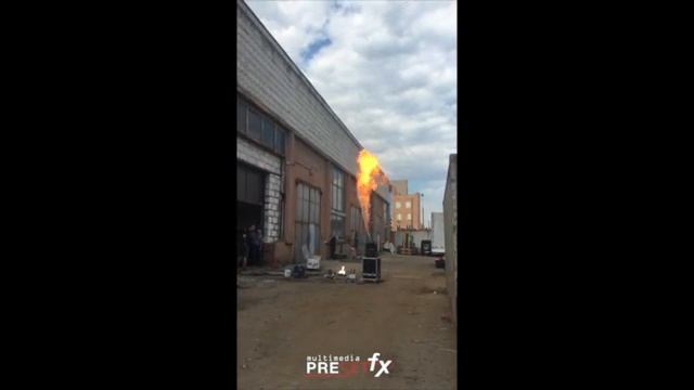 Генератор огня DISCO 360. Вращение по tilt и pan, как у светового прибора. Пламя до 12 м.