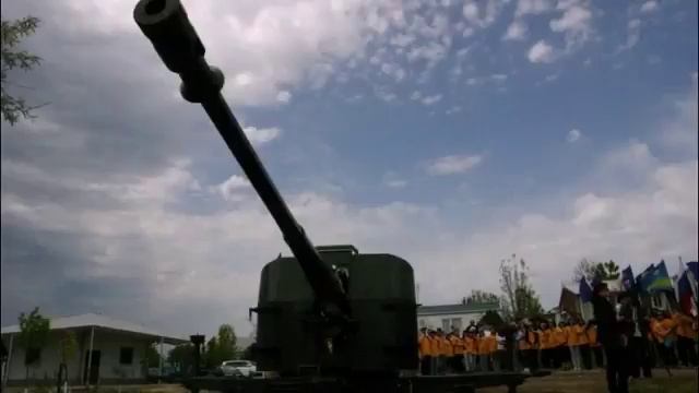 Они приближали рассвет, сл. В. Шентала, муз. и исп. А. Маев