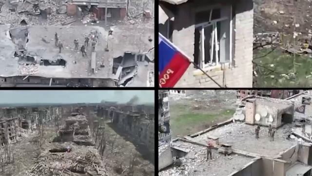 Флаг России водрузили в Бахмуте. Рядом с ним "музыканты" поставили знамя ЧВК "Вагнер".