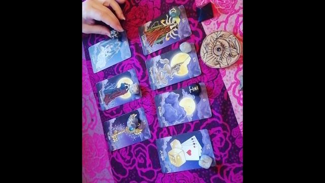 Расклад картах и рунах на неделю