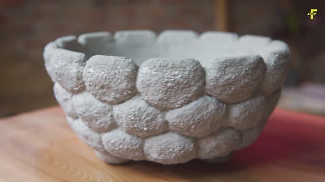 Цветочный горшок "Черепаший панцирь" из цемента и пенопласта