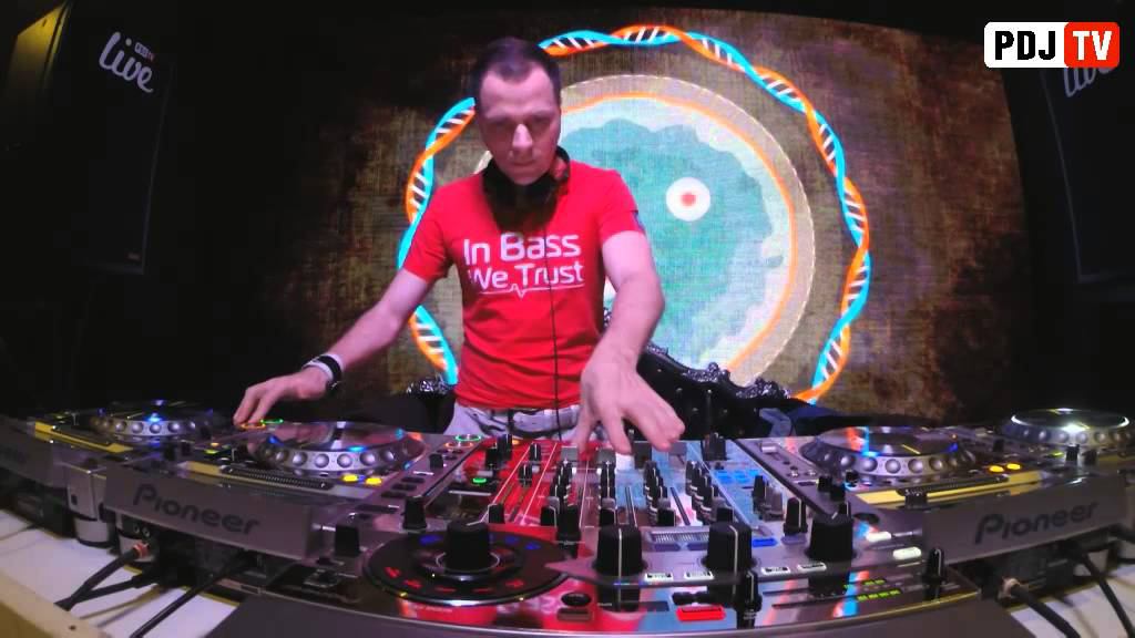 Video mix M.PRAVDA at PDJTV Live (Nov. 2014)