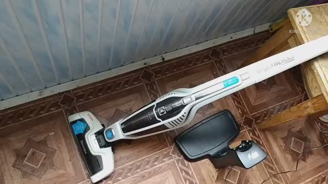 Ремонт аккумуляторного пылесоса Electrolux своими руками