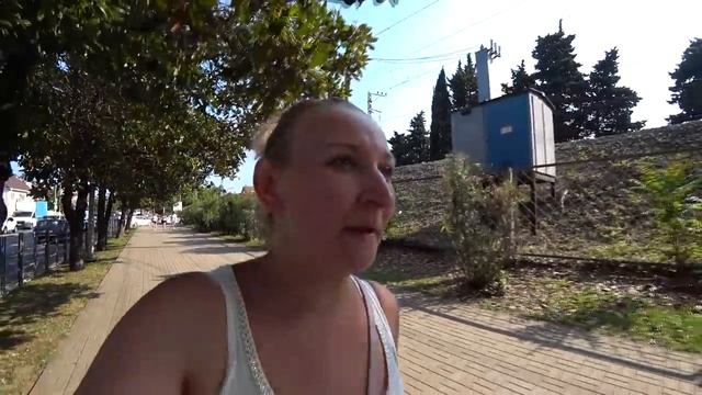 Влог_ Море как слеза _ Кафе Пингвин Лазаревское.mp4