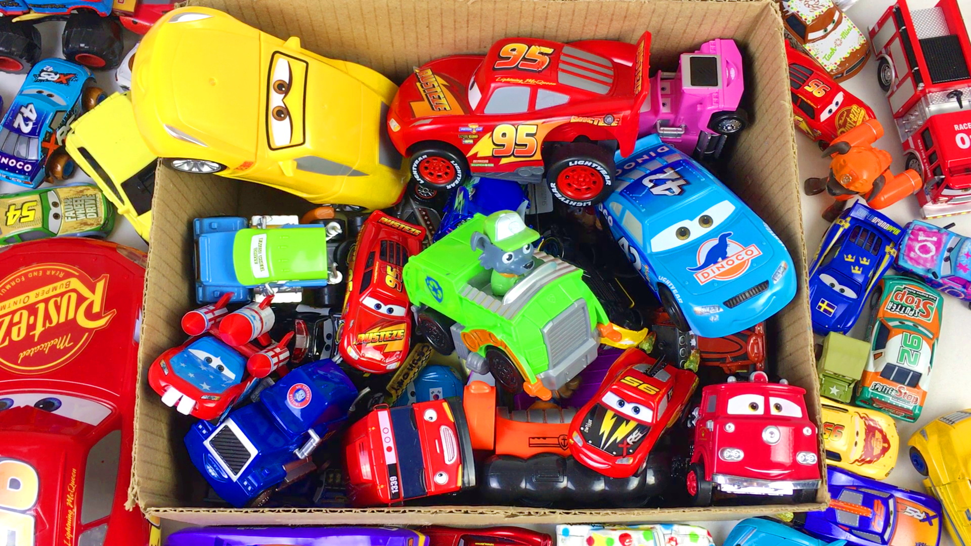 Игрушки Большая Коробка Машинки Тачки Молния Маквин Автобус Тайо Щенячий Патруль