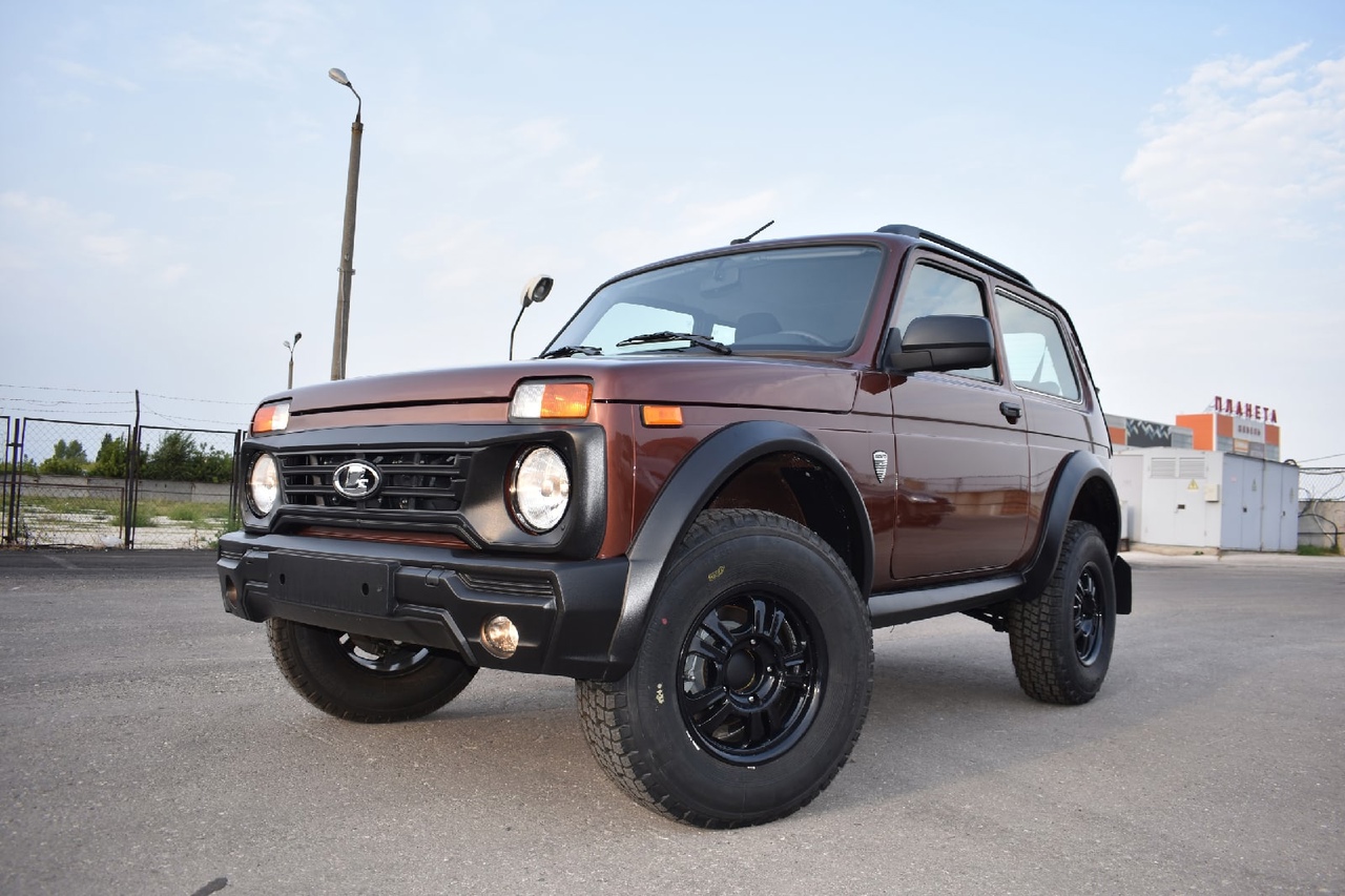 Обновлённая LADA Niva Bronto: обзор самой дорогой версии модели