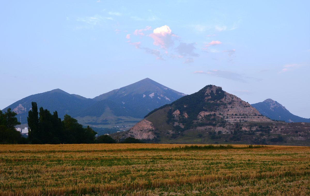 Горы лакколиты