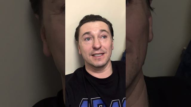 Сергей Безруков о спектакле «Энергичные люди»