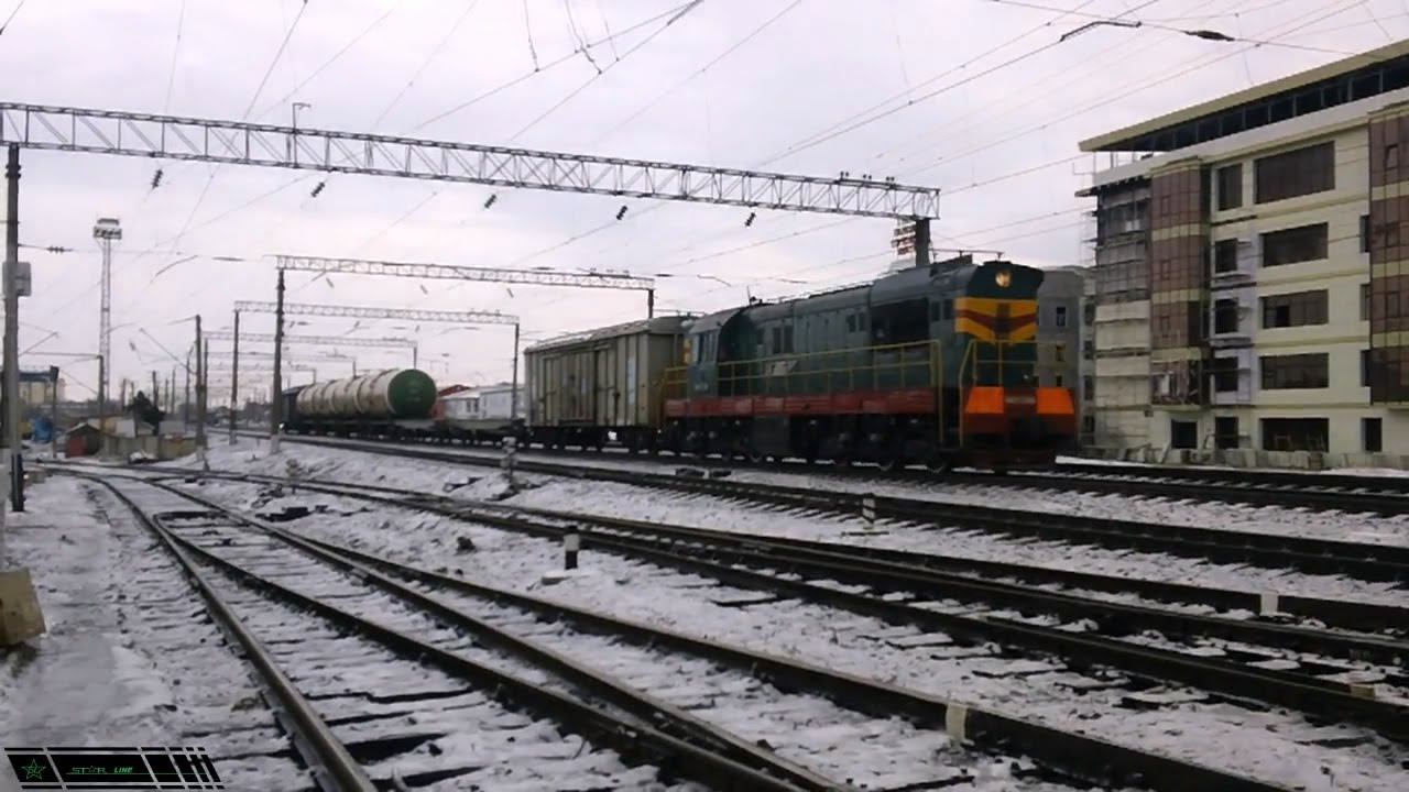 ЧМЭ3-2588 с грузовым составом