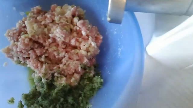 Пельмени с необычным  фаршем сочные кулинарный рецепт.