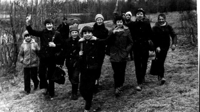 Старые школьные фото.mpg