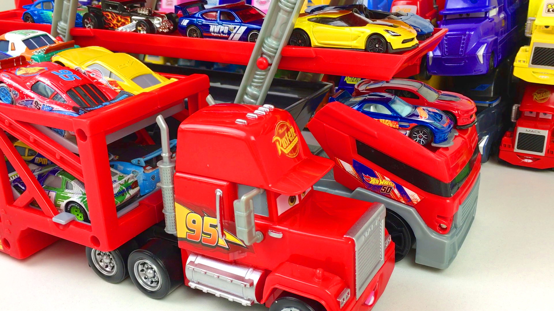 Машинки Тачки Хот Вилс Автовозы Грузовики Очень Много Машинок Игрушки для Детей