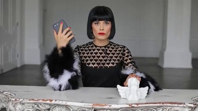 Бедных скупых уродов просьба не предлагать.mp4