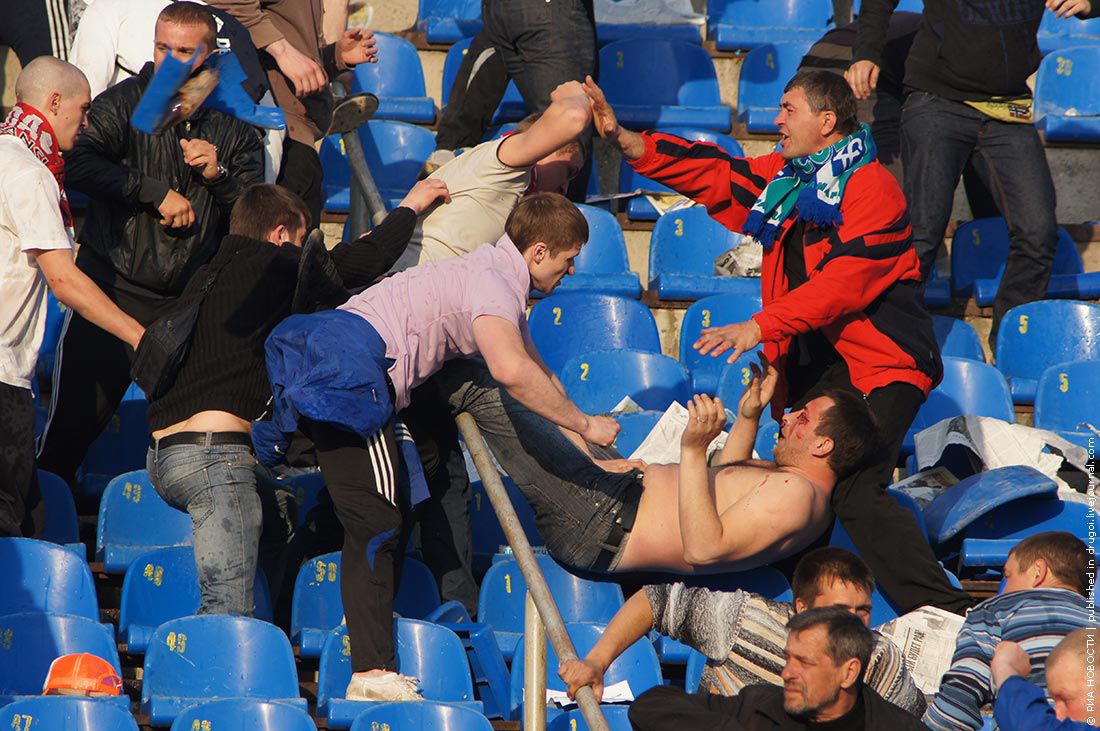 ДРАКА АНГЛИЯ РОССИЯ ЕВРО 2016 Марсель БЕСПОРЯДКИ ПОЛИЦИЯ футбол (720p).