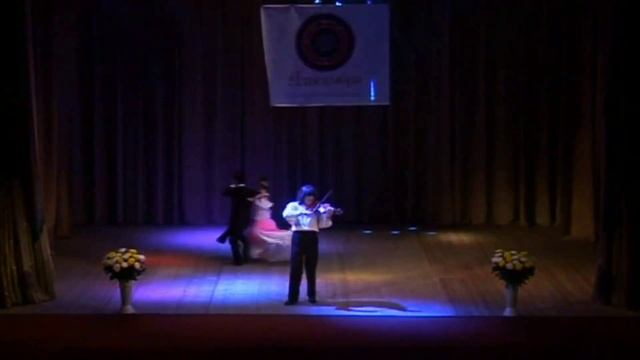 Слайд-шоу "Ночное танго в Париже"