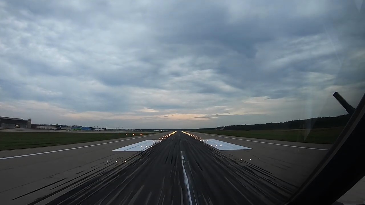 Airbus A-320. Из  Домодедово в Симферополь