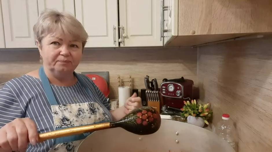 НАШЛА РЕЦЕПТ ОГУРЦОВ НА ЗИМУ "ЗИМНЯЯ СКАЗКА". ВОЛГОГРАДЦЫ ПРИВЕЗЛИ РЫЖИКИ, НАДО СОЛИТЬ.