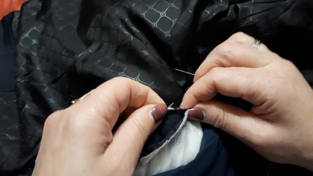 Ремонт куртки. Как зашить куртку по шву.mp4