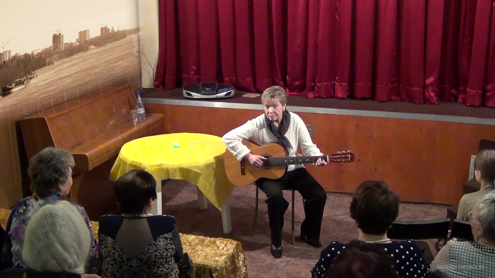 05.04.2015_Литературная гостиная с Людмилой Кицюк.