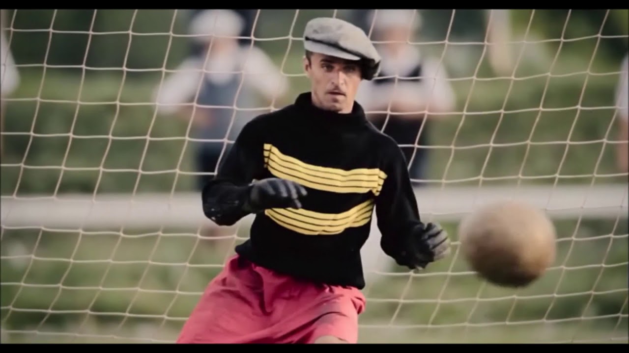 Корзун Елена Владимировна. Буктрейлер 'Тревожные облака'