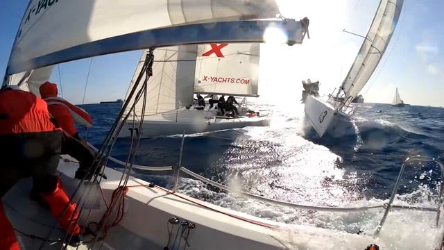 Техника управления парусным судном - Поворот Оверштаг - Расхождение в гонке