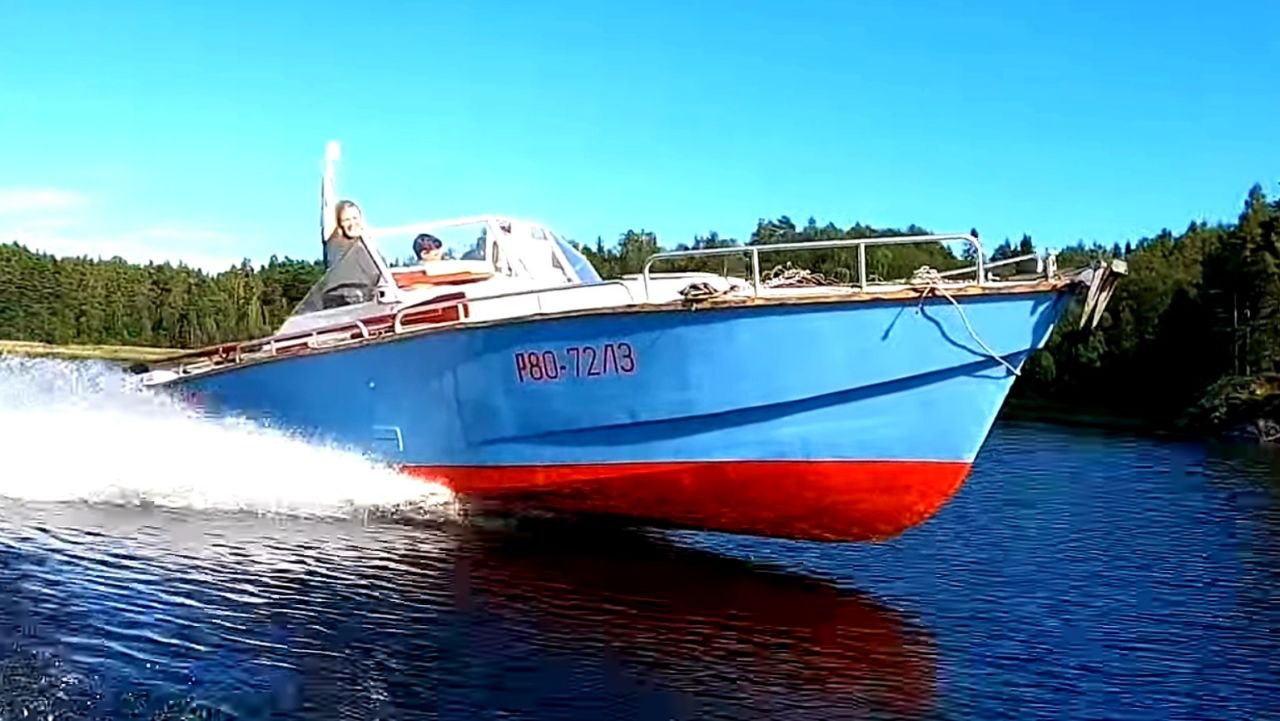 катер АЙХО в ЛАДОЖСКИХ ШХЕРАХ Карелия boat AYKHO in LADOZH SKHERA Karelia